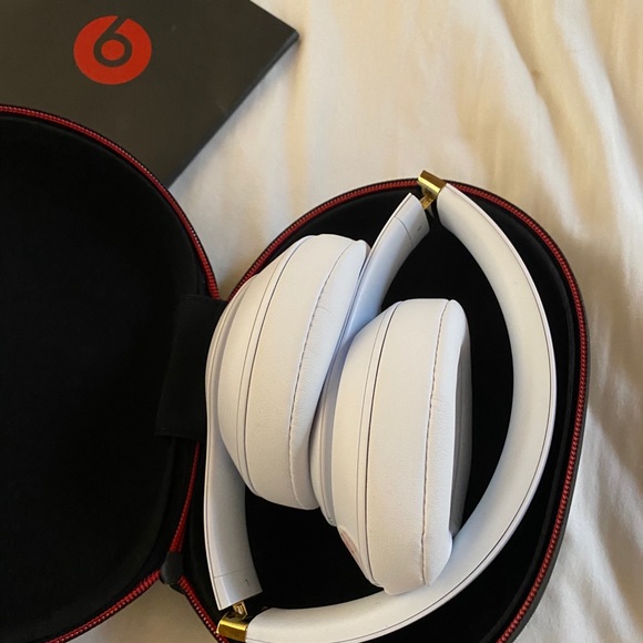 Beats by Dre | Headphones | Beats Studio3 Wireless Headphones In White ...